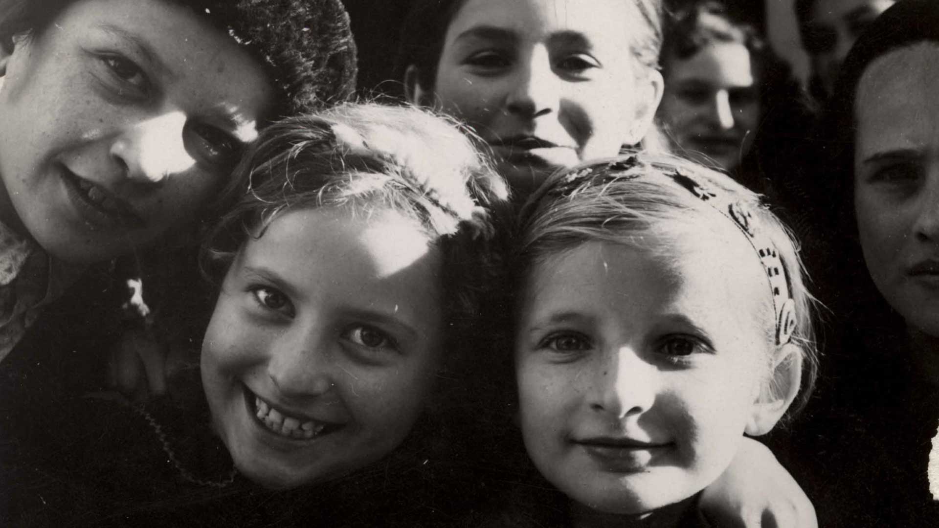 VISHNIAC - Now in Theatres - A film by Laura Bialis